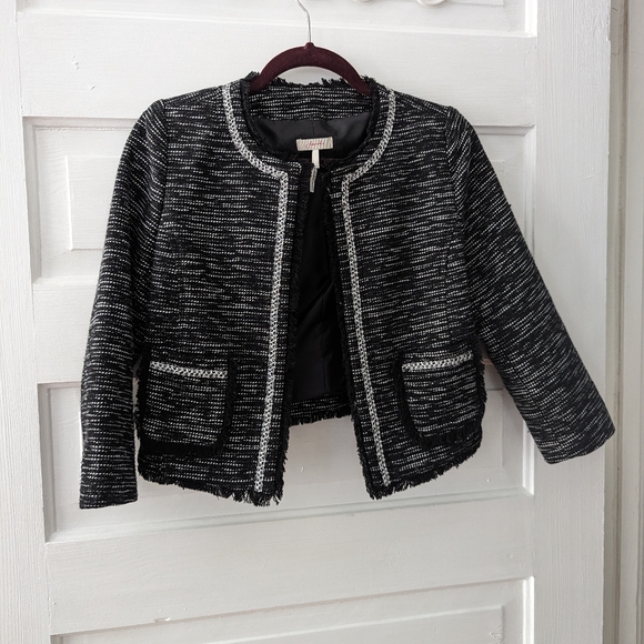 Frenchi | Jackets & Coats | Frenchi Chanel Style Cropped Blazer Like ...